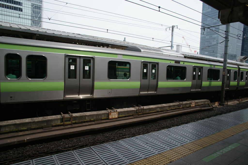 山手線E231系500番台の6扉車から4扉車への置き換え